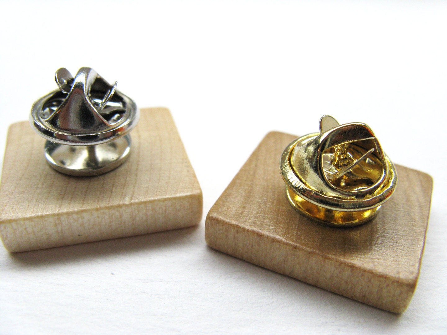 Hebrew Initial Scrabble Tile Lapel Pin, Tie Pin, or Brooch - Etsy