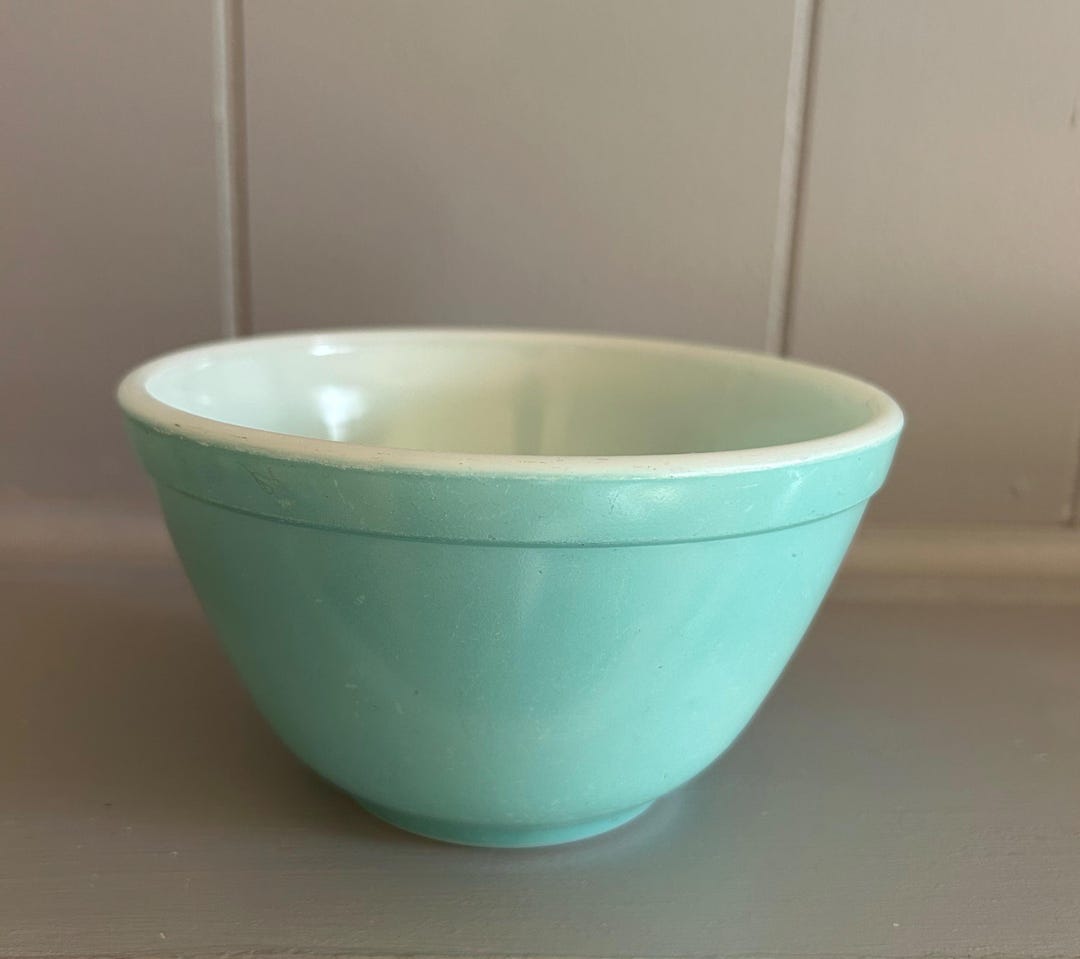 401 Pyrex Solid Turquoise Mixing Bowl, 1 1/2 Pint - Etsy