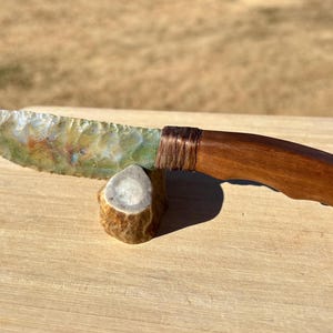 India Agate Knife W/ Olive Wood Handle Flint Knapping by Steve Zamjohn - Etsy