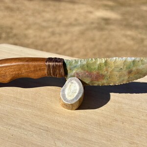 India Agate Knife W/ Olive Wood Handle Flint Knapping by Steve Zamjohn - Etsy