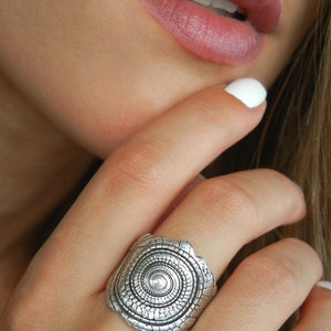 Silver Shell Ring, Nautical Jewelry, Seashell Ring, Shell Jewelry ...