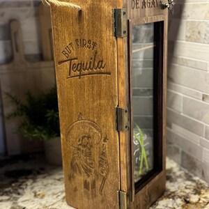Wood Tequila Box With LED Lights, 4 Coasters and 4 Shot Glasses ...