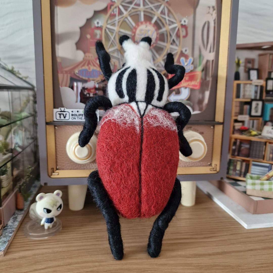 Goliath Beetle - Needle Felted Insect Diorama for Nature Lover, Bug ...
