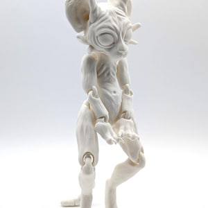 Creepy Articulated Alien Cat | 3D Printed | Sphinx With Stand ...