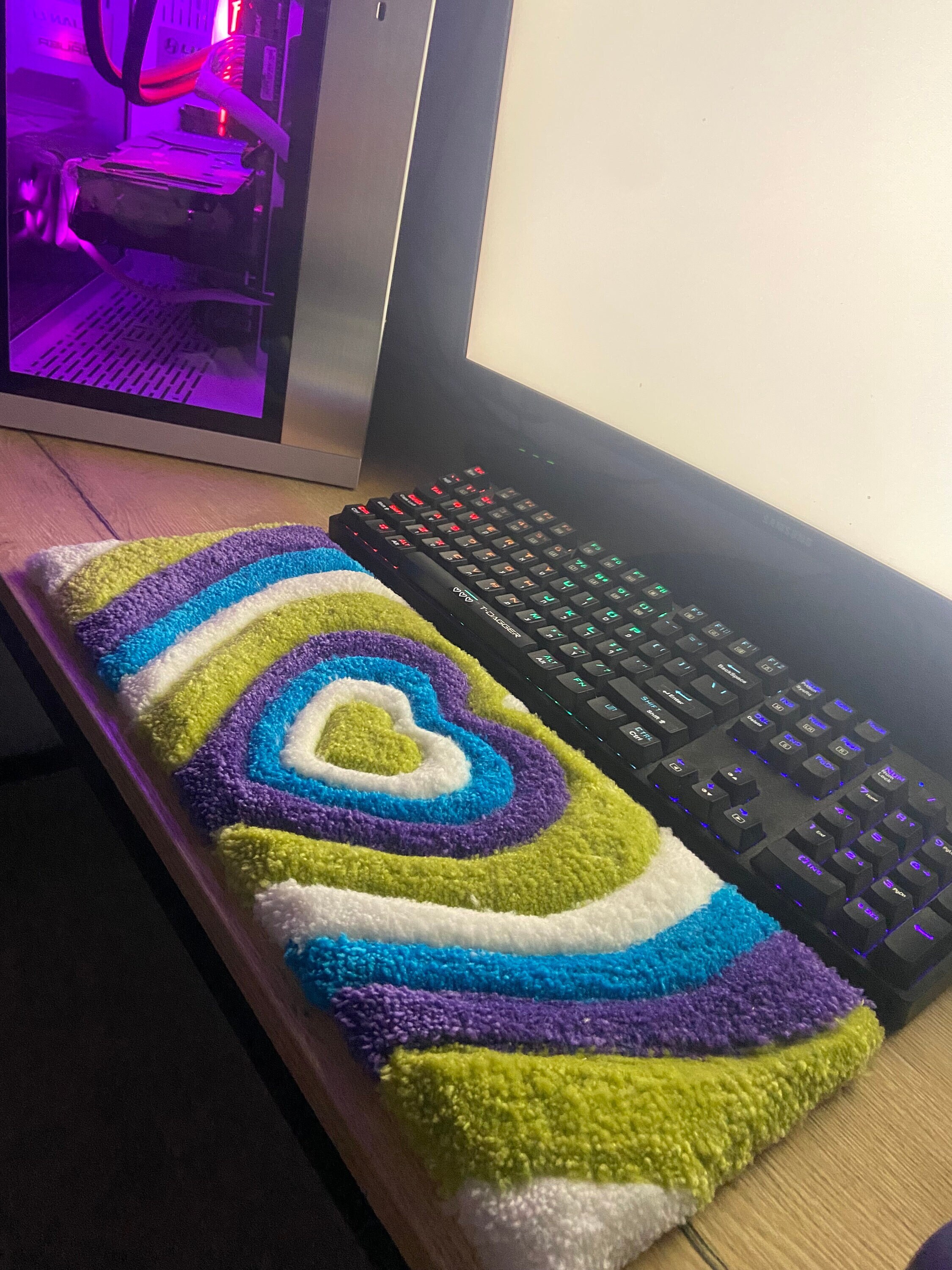 Fluffy Tufted Hearts Keyboard Rug Colourful Rug Rainbow Gamer Gift ...