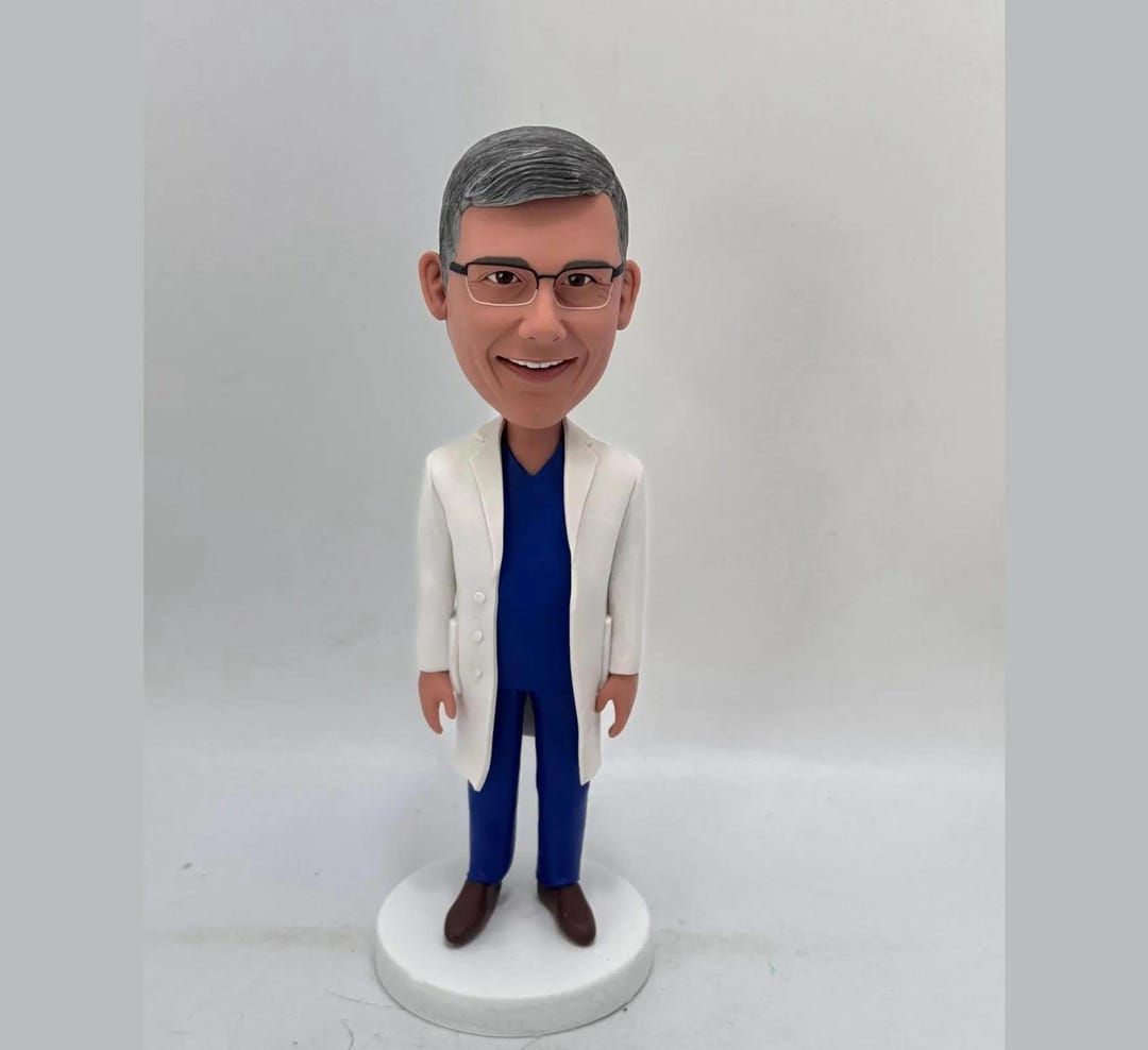 Personalized Doctor Bobbleheads - Custom Medical & Dentist Figurines ...