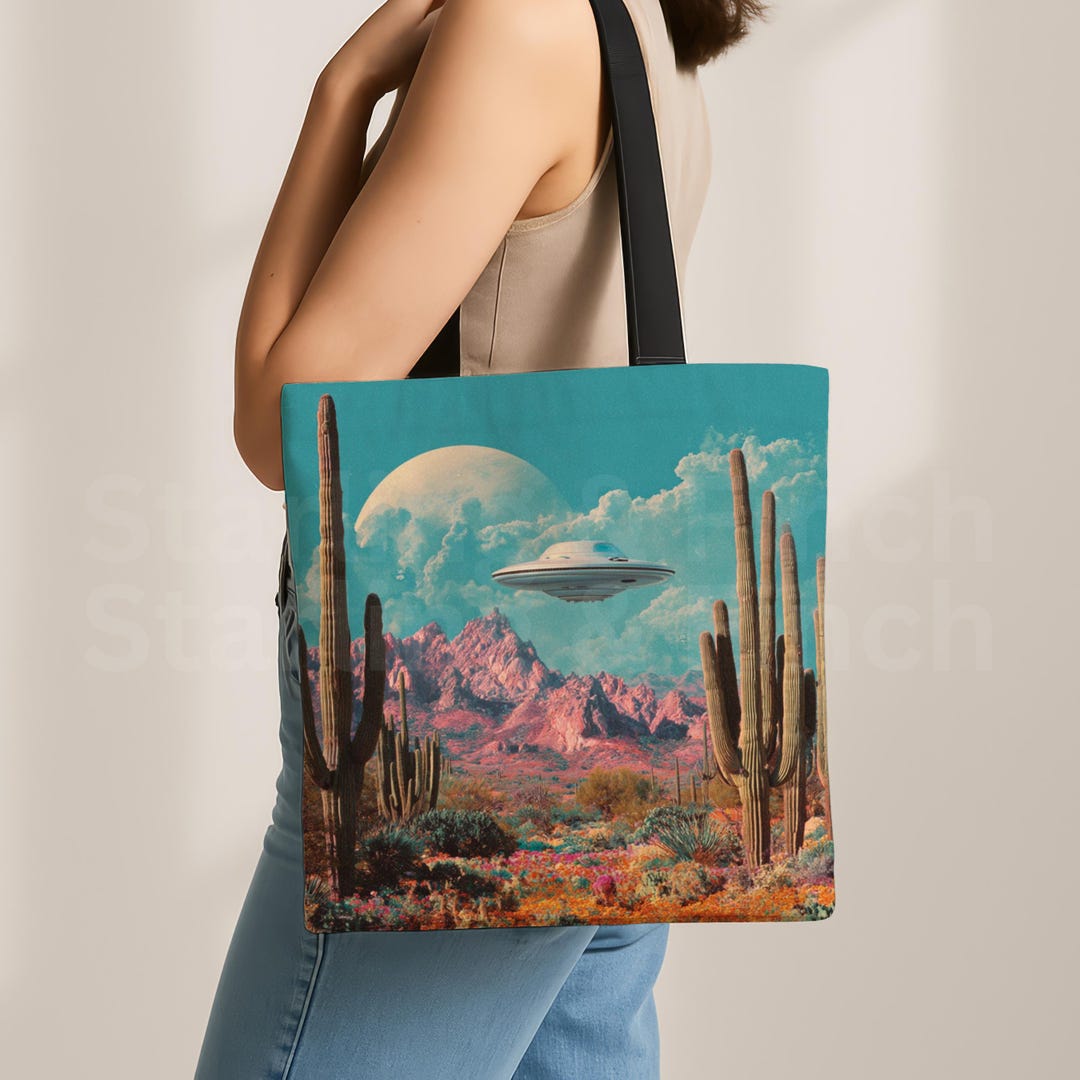 Desert UFO Sci-fi Tote Bag Gift, Surreal Southwest Alien Aesthetic Book ...