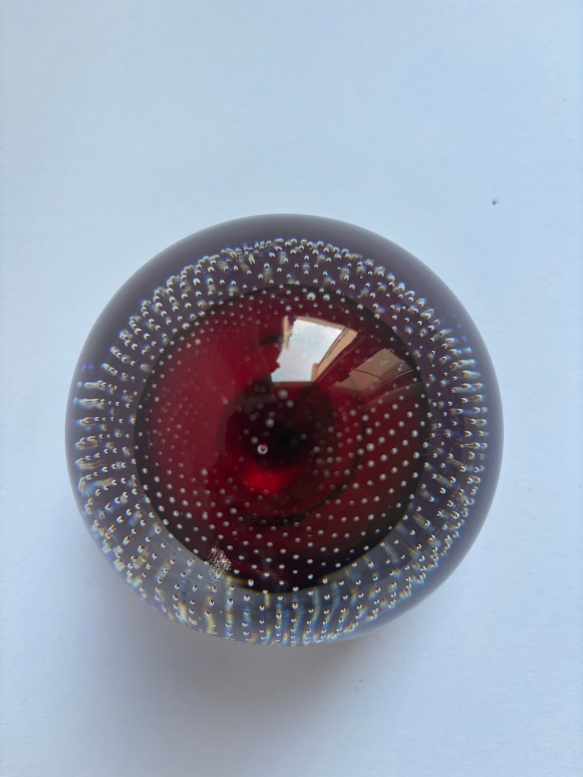 Val St. Lambert: Paperweight 'symphonie' in Doubled Ruby-white Crystal ...