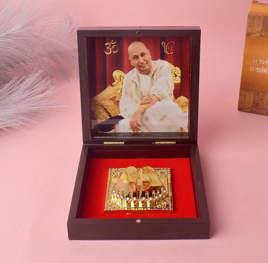 Jai Guruji Bracelet,guruji Swaroop , Guruji Charan Photo - Etsy