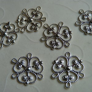 12 Pieces of Gold Plated OR Silver Plated Four Loops Filigree Clover ...