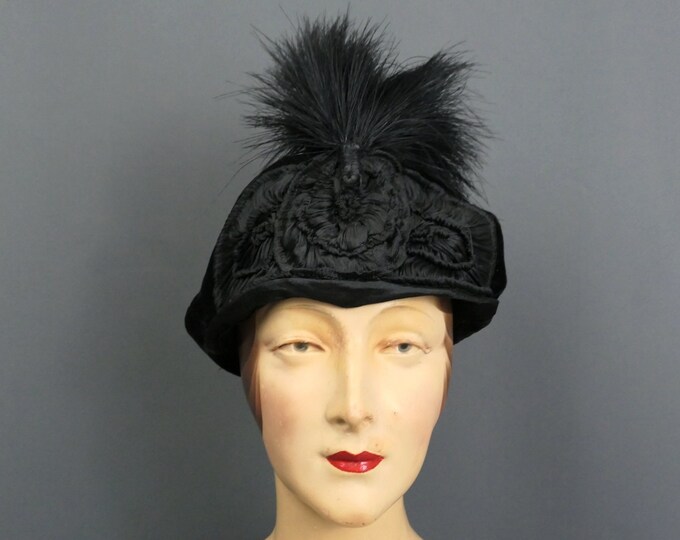 Vintage Edwardian 1900s Hat Black Velvet With Ribbon Trim and Feather ...