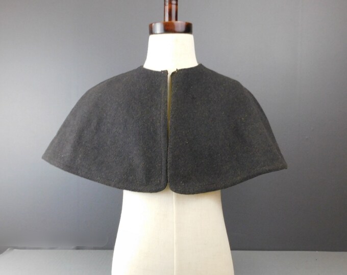Girl's Victorian Black Wool Short Cape Capelet, for Child 1800s - Etsy