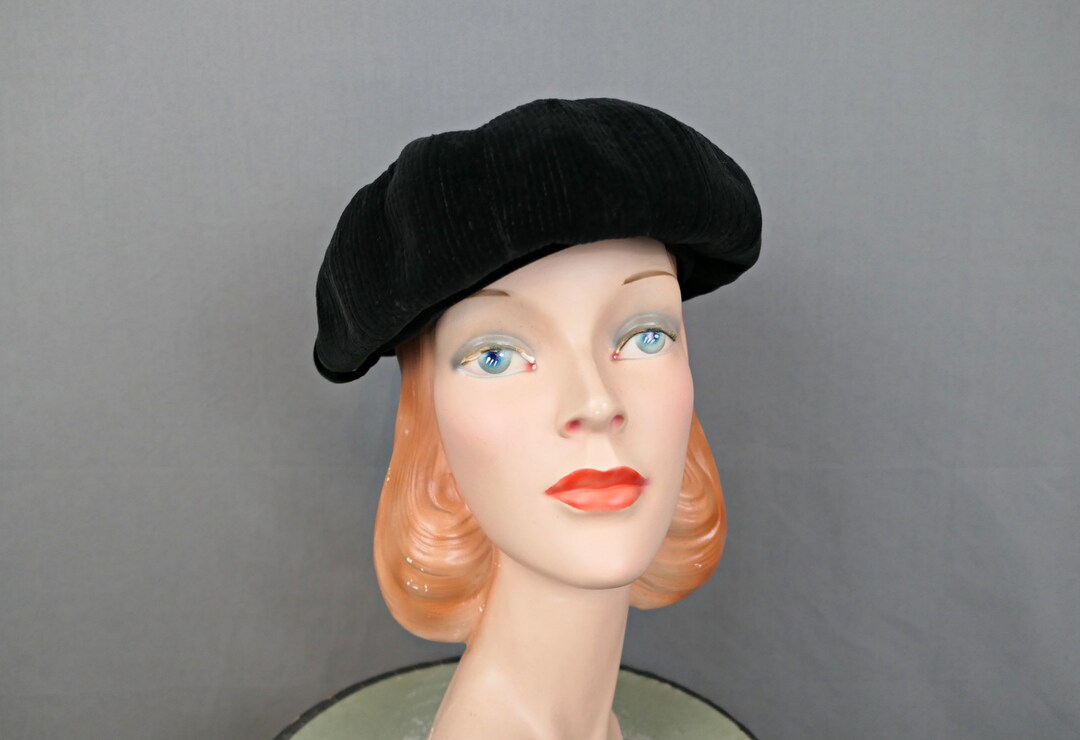 Vintage Topstitched Black Velvet Beret Hat, 1960s, 21 Inch Head Saks ...