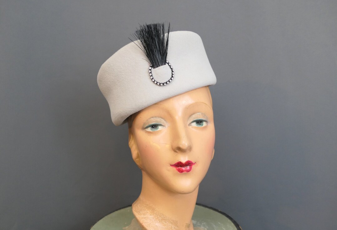 Vintage Light Grey Toque Hat Felt With Feathers 1980s 22 - Etsy