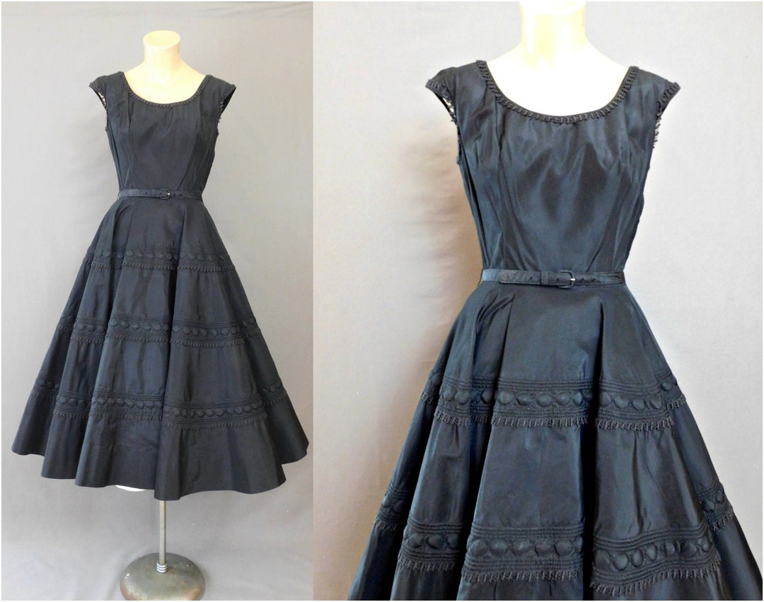Vintage 1950s Black Dress With Full Circle Skirt Taffeta, Fits 35 Inch ...