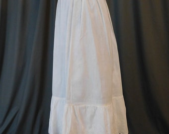 Antique Embroidered Cotton Petticoat Skirt, Edwardian White Antique Embroidered Cotton Petticoat Skirt, Edwardian White