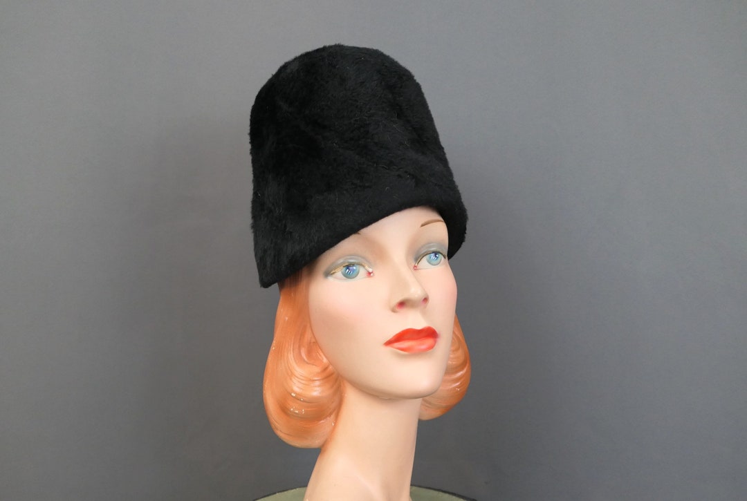 Vintage 1960s Tall Black Toque Hat, Plush Felt Wool, 21 Inch Head - Etsy