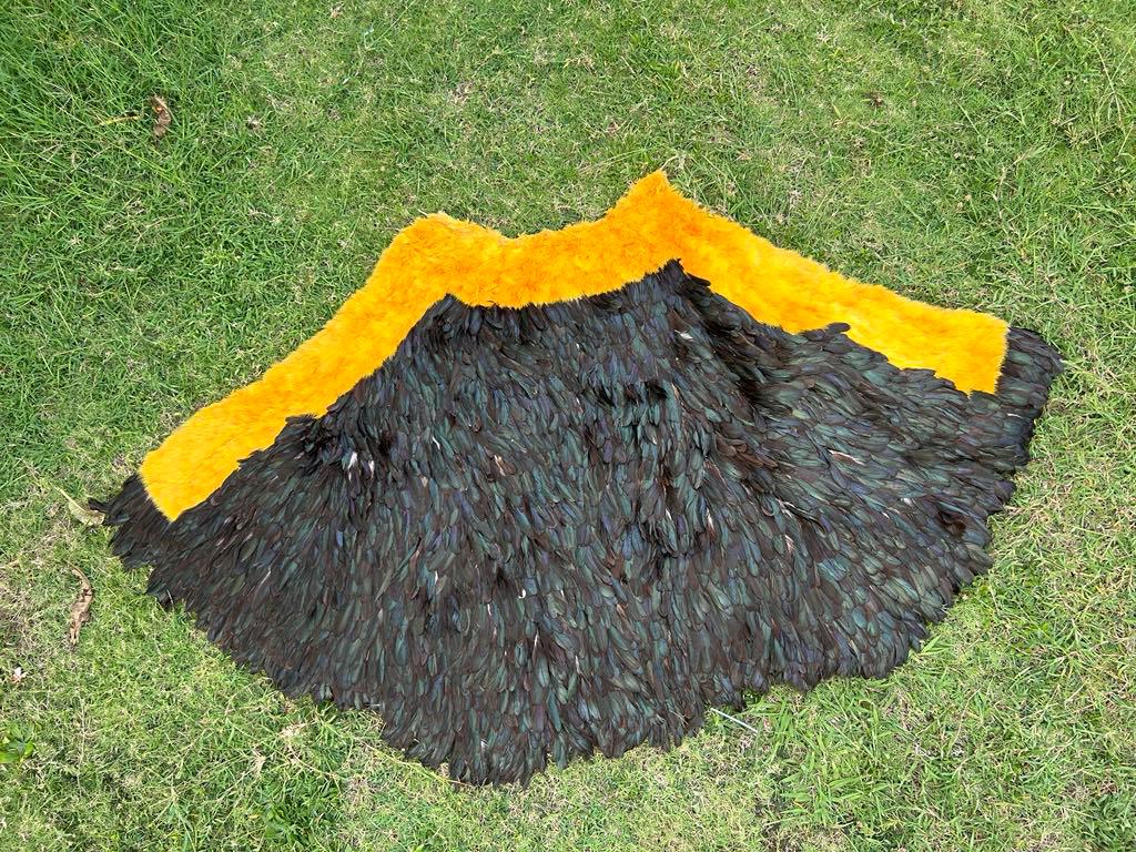 Hawaiian Feather Cloak Authentic Hand Sewn Royal Polynesian Feather ...