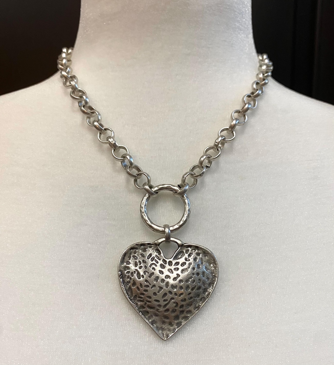 18 Antique Silver Rolo Chain Necklace With Large Hammered Heart Pendant ...