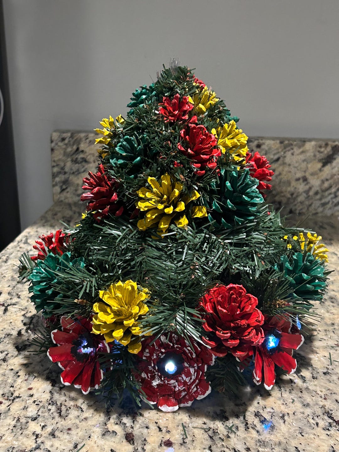 Christmas Pine Cone Lighted Centerpiece (ONE of a KIND) - Etsy