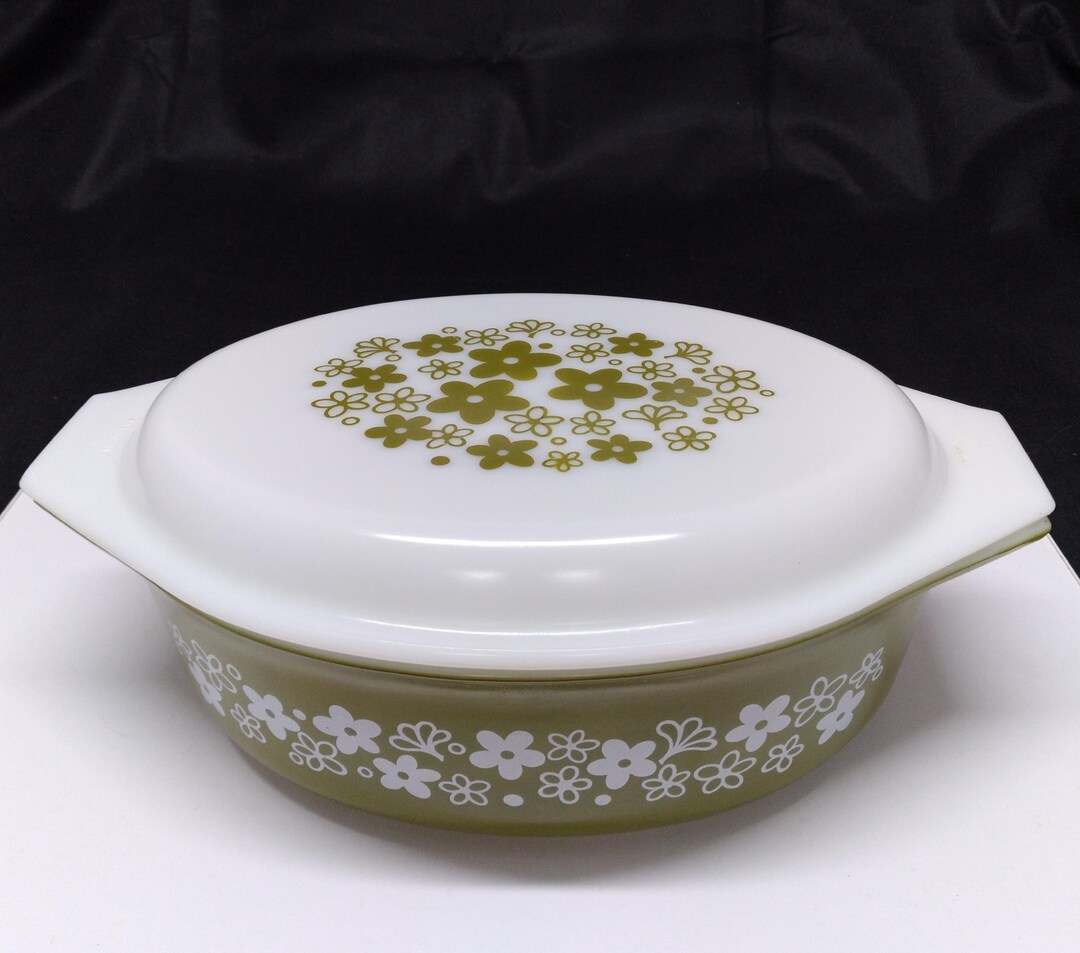 Vintage Pyrex Crazy Daisy Casserole Dish: Spring Blossom Green & White ...