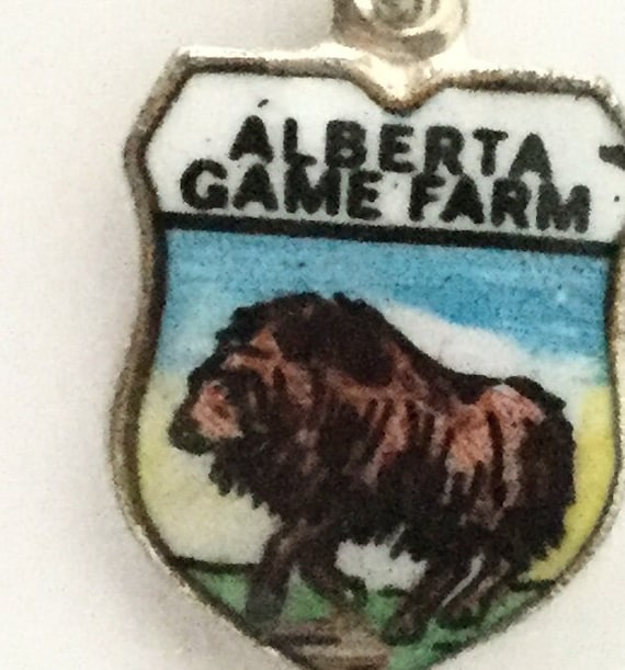 Alberta game farm canada - Gem