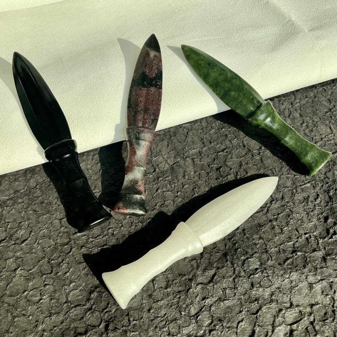Handcrafted Crystal Daggers, Natural Crystal Dagger for Witchcraft ...