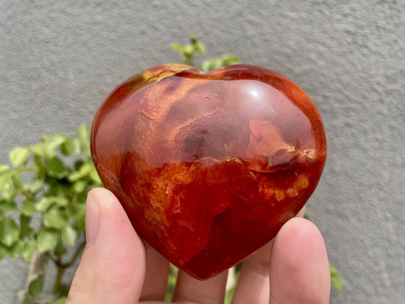 Heart-shaped Red Agate Crystal, Natural Polished Carnelian Stone ...