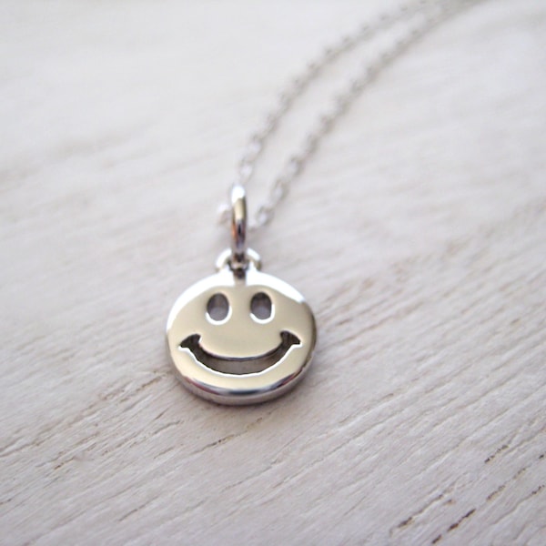 Smiley Face Charm - Etsy