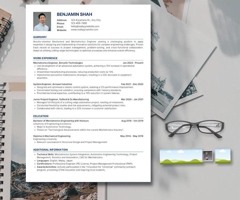 Modern Blue & White Resume Template: Clean CV Design (digital Download ...