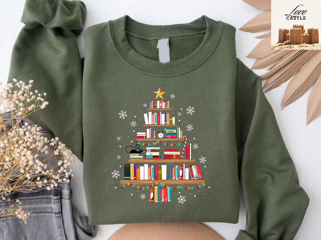 Books Christmas Tree Sweatshirt – Teacher Book Lover Gift - Etsy
