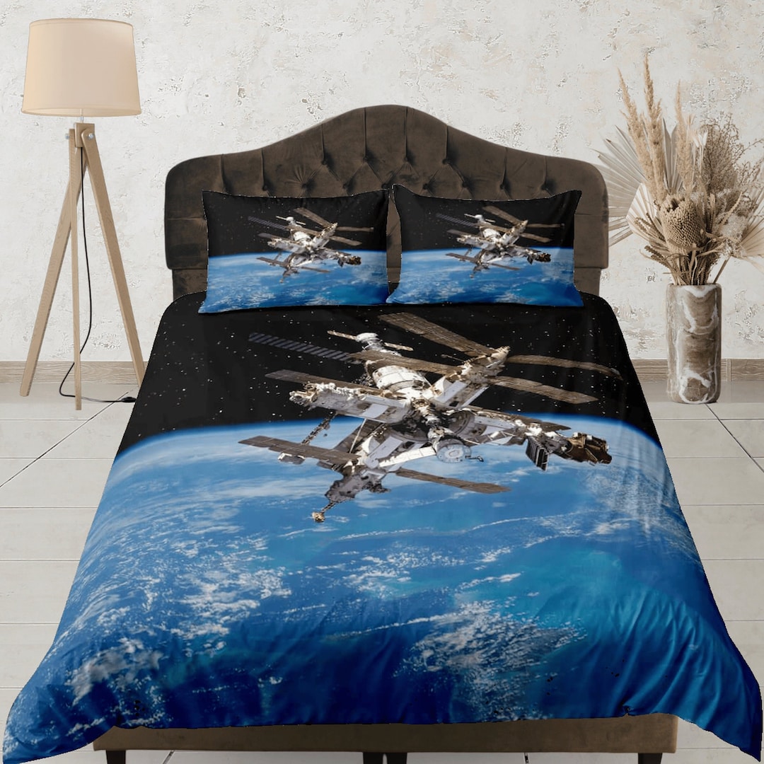 Space Station Print Bedding Set, Outer Space Duvet Cover Set, Black and ...