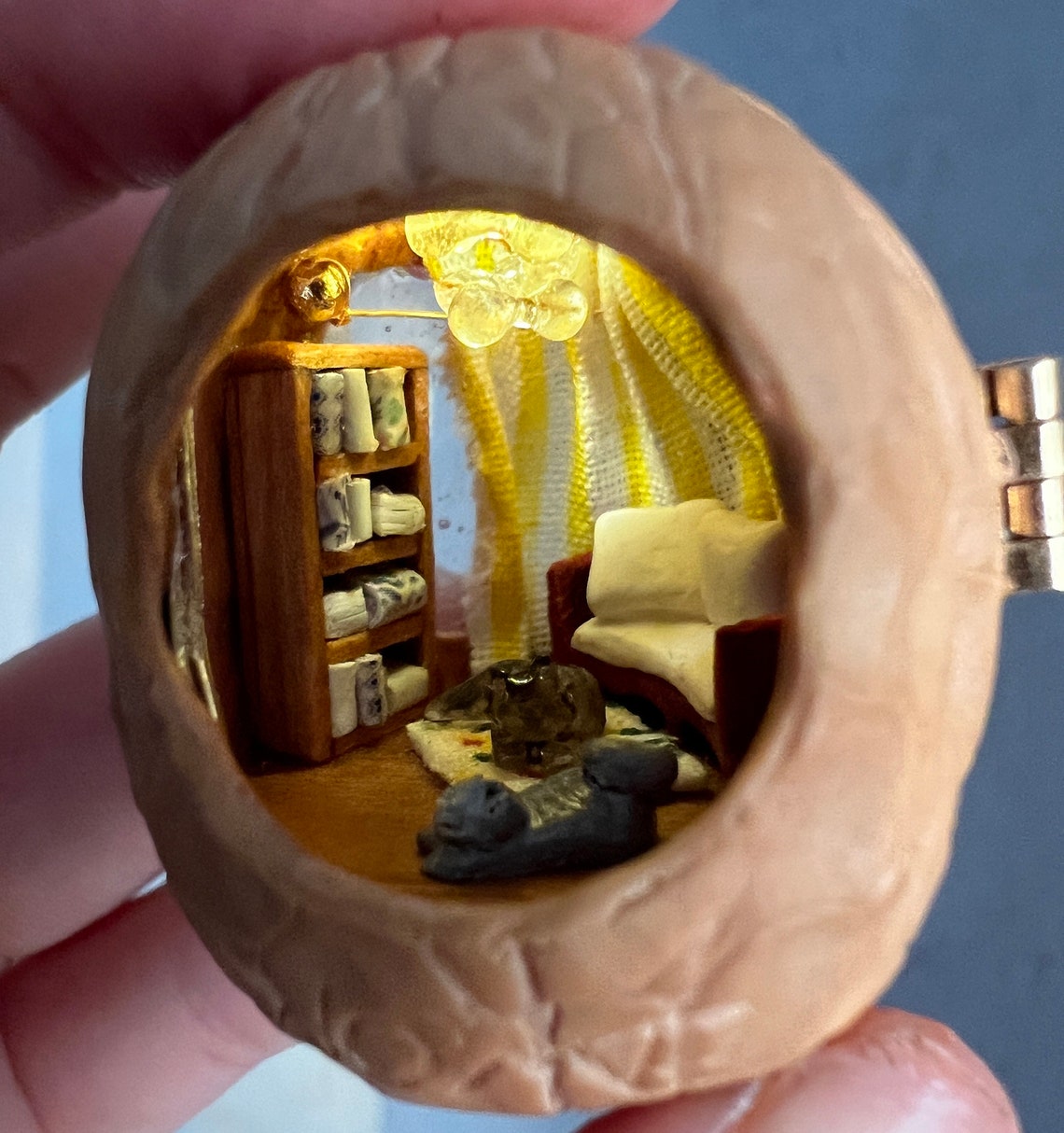 Handmde Walnut Mouse Miniature House Customize Your Truly Thoughts in a ...