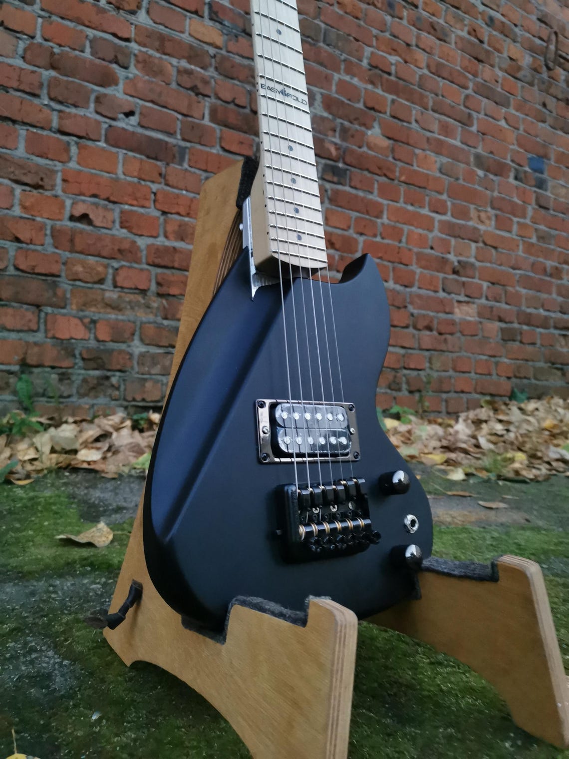 Easy Fold by Makeev Guitars - Folding Electric Guitar - Etsy