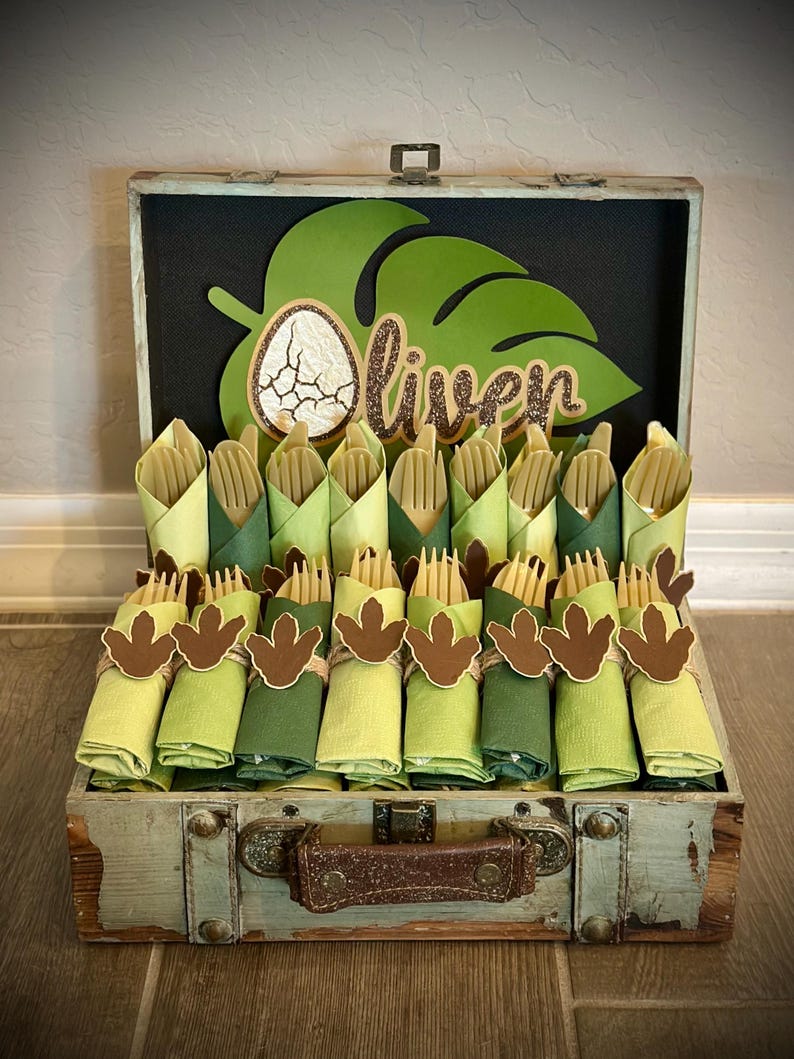 Dinosaur Napkins Dinosaur Baby Shower Dinosaur Birthday Party Dinosaur ...