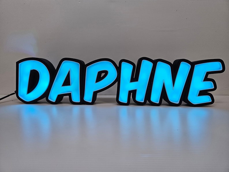 3D Printed Letters, Writings and Logos Customizable in Color and ...