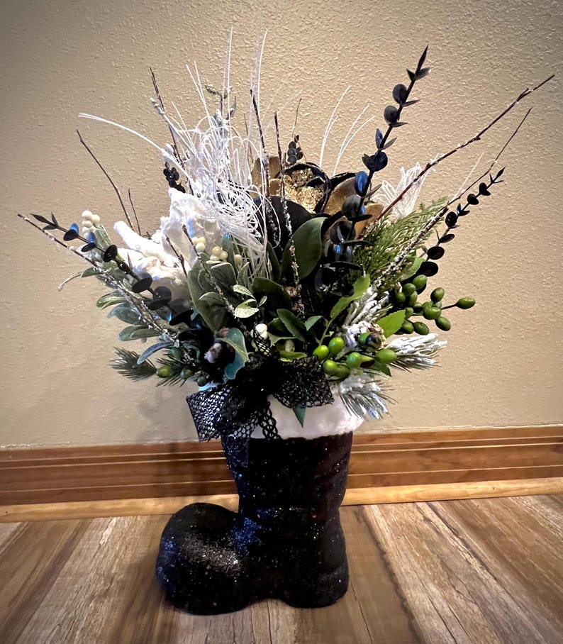Sequined Black Santa Boot Floral Centerpiece: Christmas Decor - Etsy