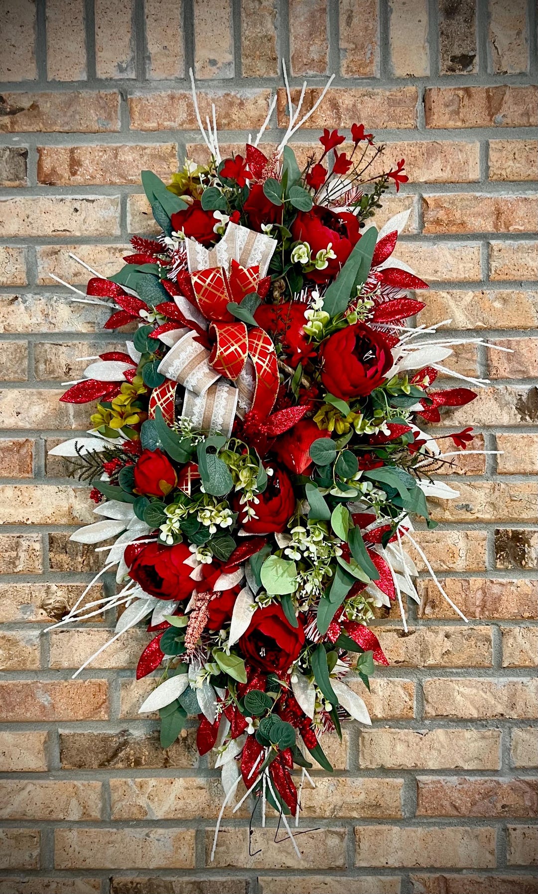 Red Heart Cow Bell Valentine Swag, Custom 45”x25” Unique Red Heart Cow ...