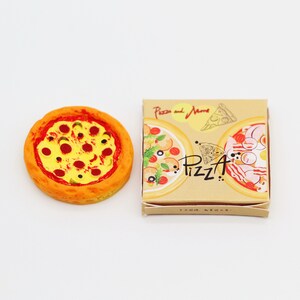 Mini Dollar Store Super Cute Mini Pepperoni Pizza With Box Miniature ...