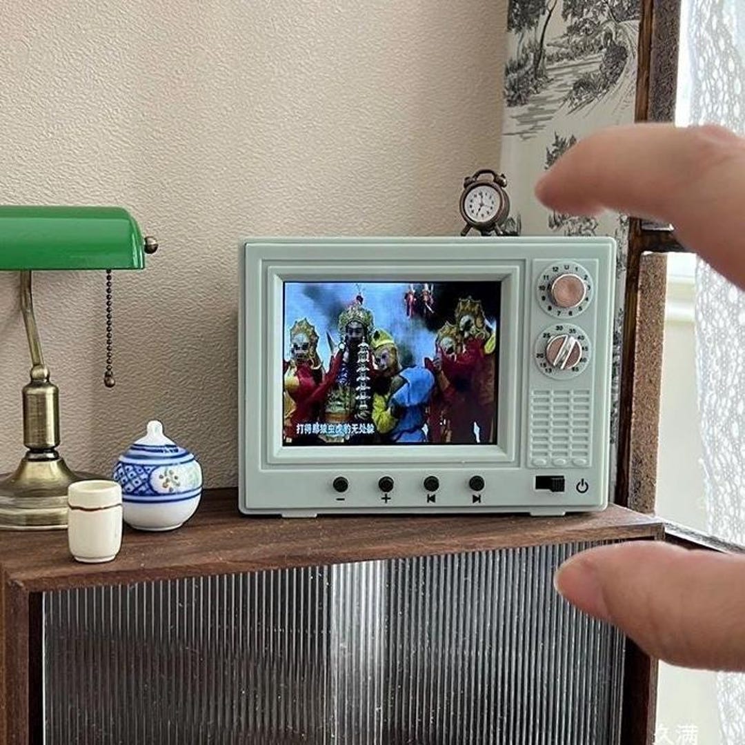 Working Miniature TV! Realistic Mini Television for Dollhouse USB ...
