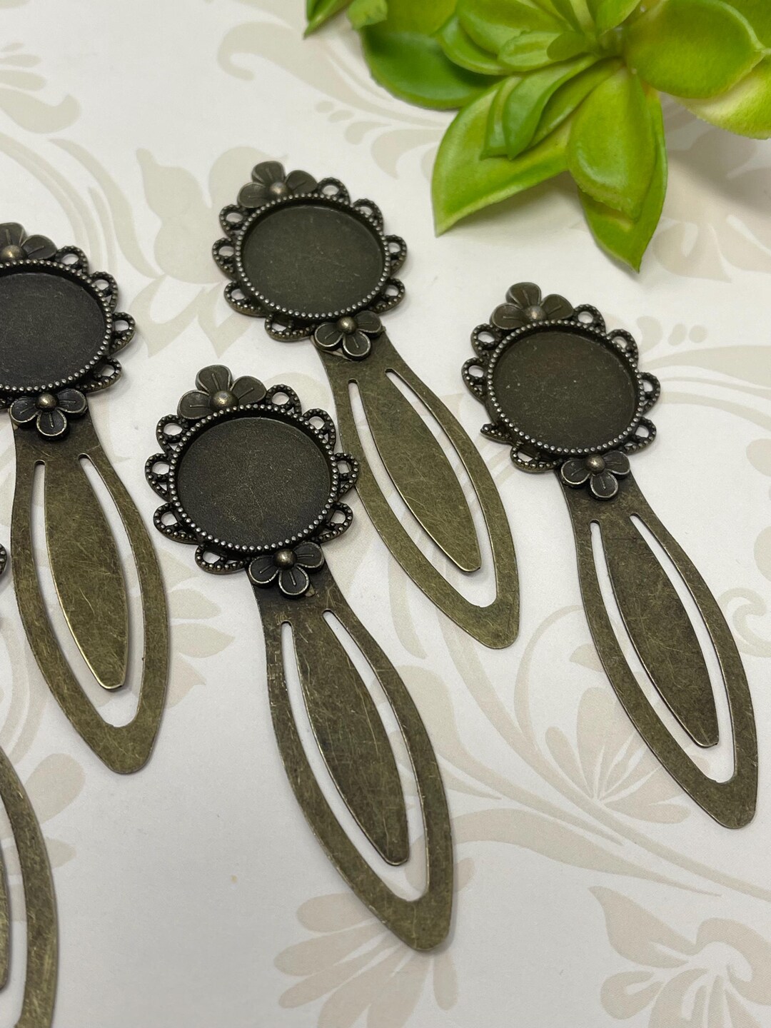 10 Blank Antique Bronze Round Bookmarks - 20mm Cabochon Setting - DIY ...