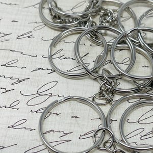 20 Piece DIY Iron Silver Keychain Sets 24mm Keychain Rings Jump Rings ...