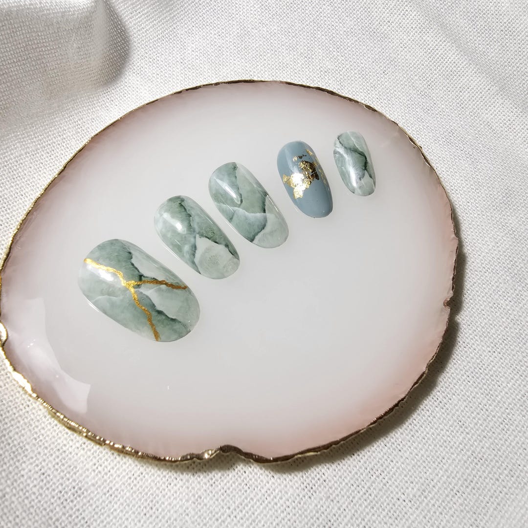 Marble Painted Nails / Kintsugi / Short Oval Nail / Handmade Press on ...