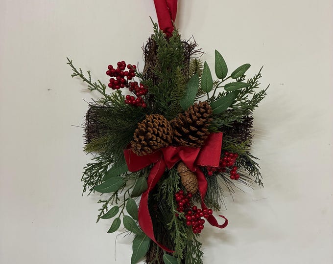 Holiday Cross Wreath or Cemetery Decor - Etsy