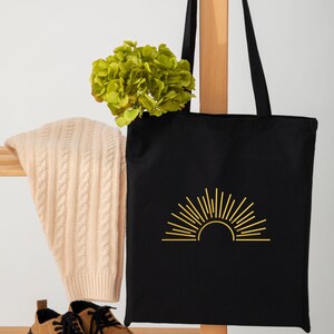 Embroidered Sun Designs, Sun Outline Embroidery Patterns, Sunshine ...