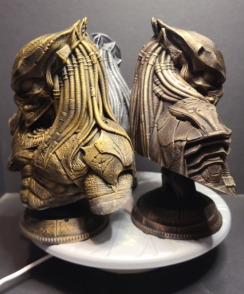 Predator Bust - Hand Painted - Resin Printed - Etsy