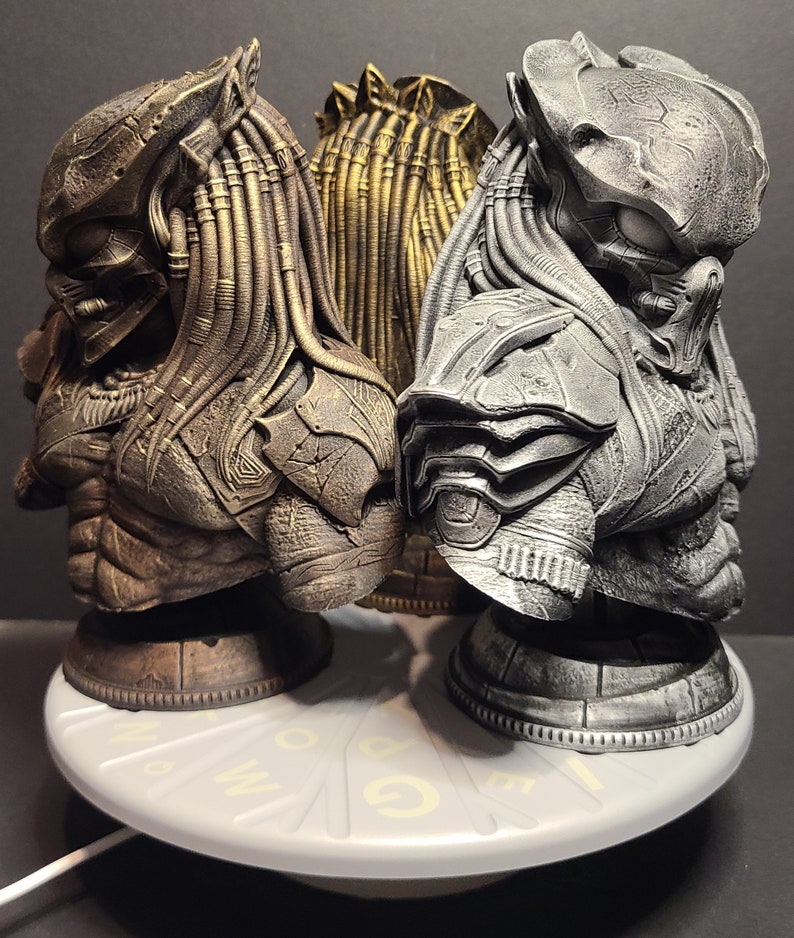 Predator Bust - Hand Painted - Resin Printed - Etsy