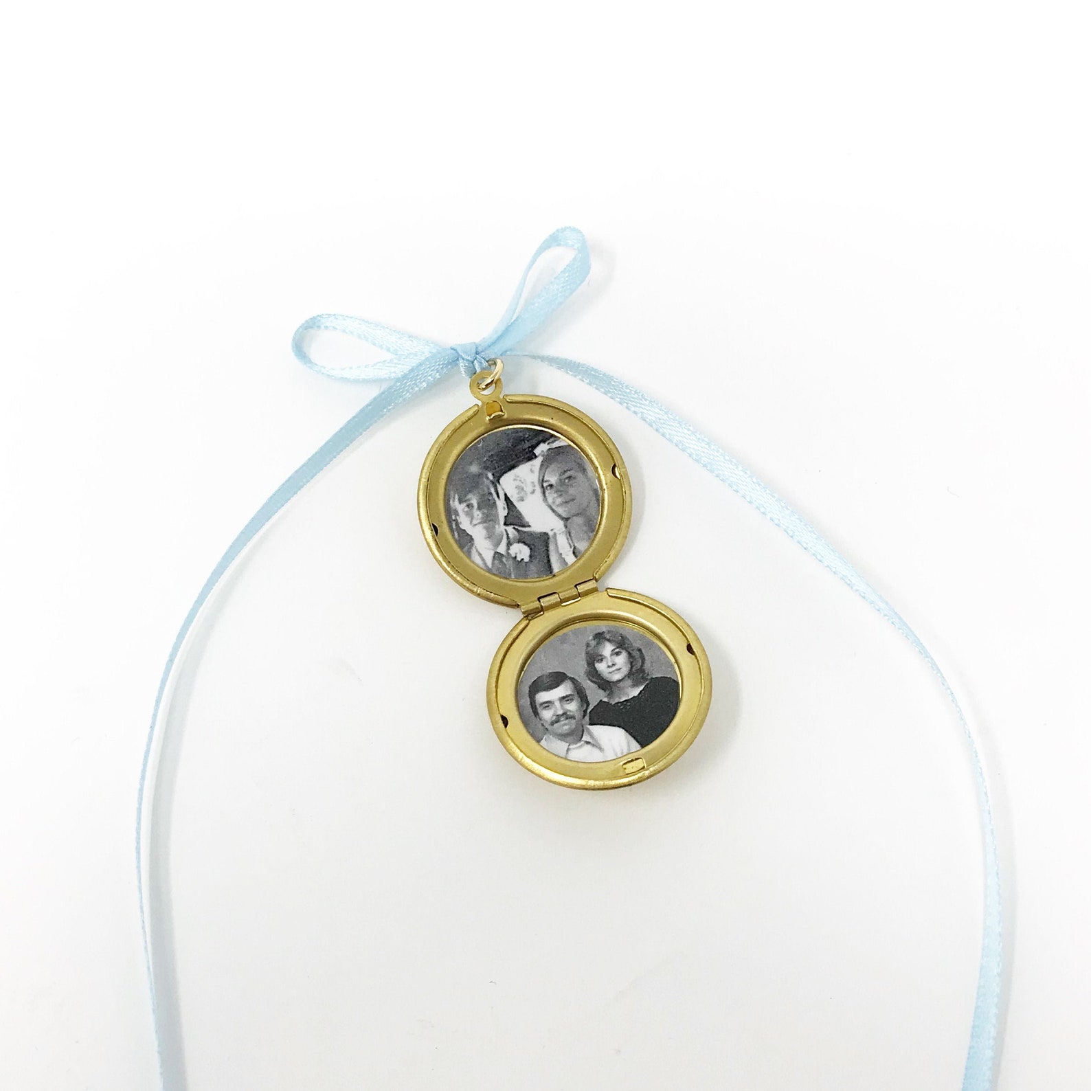 Gold Locket Charm Wedding Bouquet Locket Bouquet Photo - Etsy