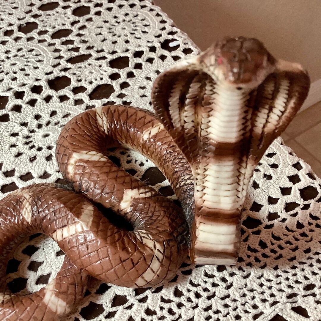 Castagna Original King Cobra Resin Figurine Made in Italy 1988 - Etsy