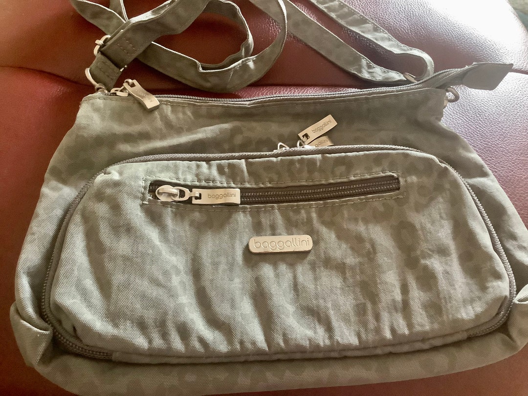 Vintage Gray Baggallini Crossbody Purse Many Zippered Sections Gray ...